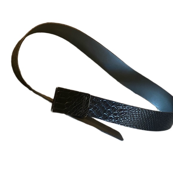Hugo Boss | Accessories | Hugo Boss Leather Belt 27 To 3 Inch Waist ...